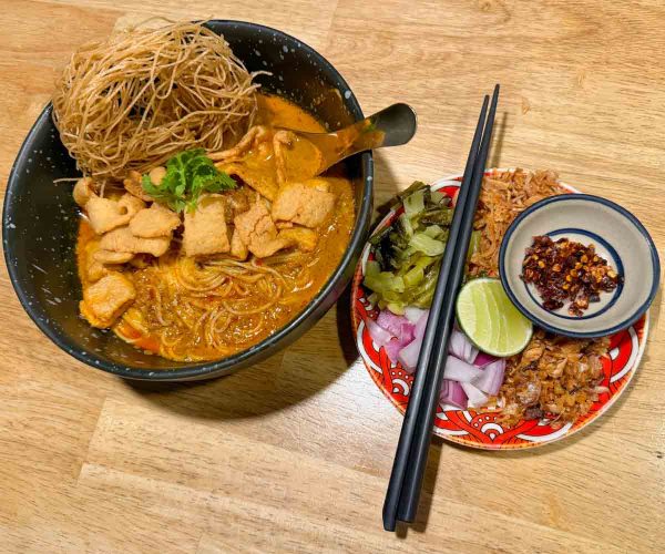 Thai Niyom vegan khao soi - Vegan Food Quest